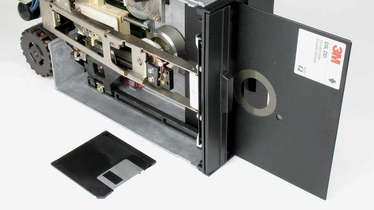 US Military Retires 8-Inch Floppies from Nuclear Launch Control System