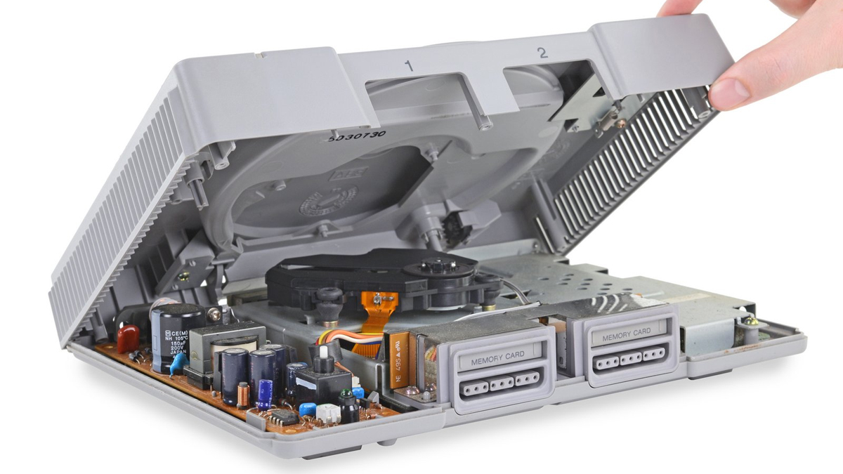 Tearing Down the Original PlayStation on Its 25th Anniversary: 33.9 MHz ...