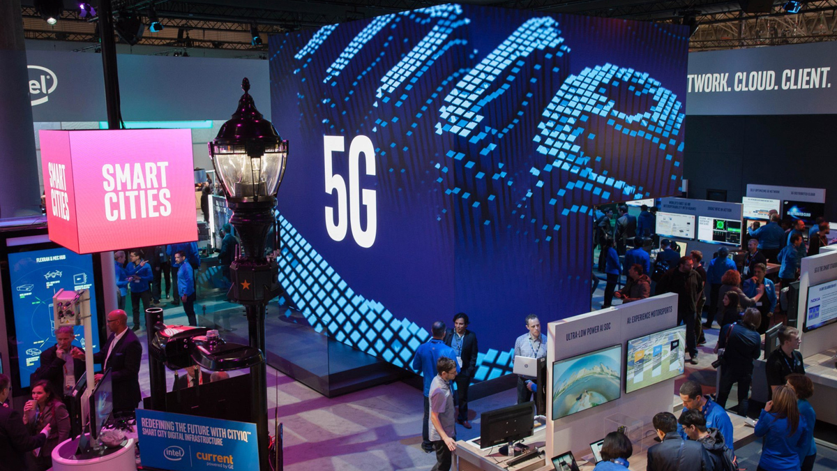 Intel Finalizes Sale of Smartphone Modem Business to Apple