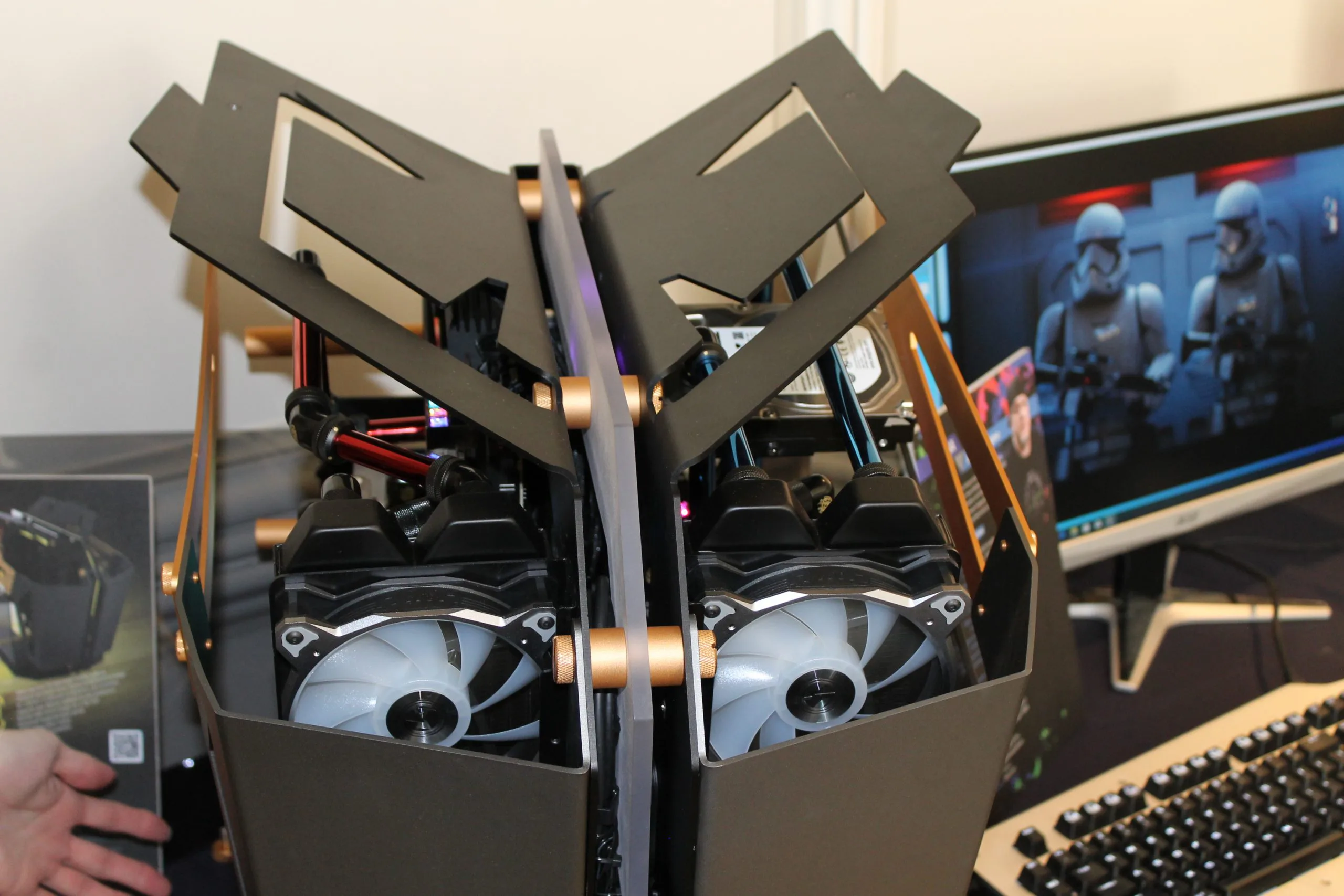 FSP Group Brings Its T-Wings (CMT710) Case and Power Supplies to CES 2020