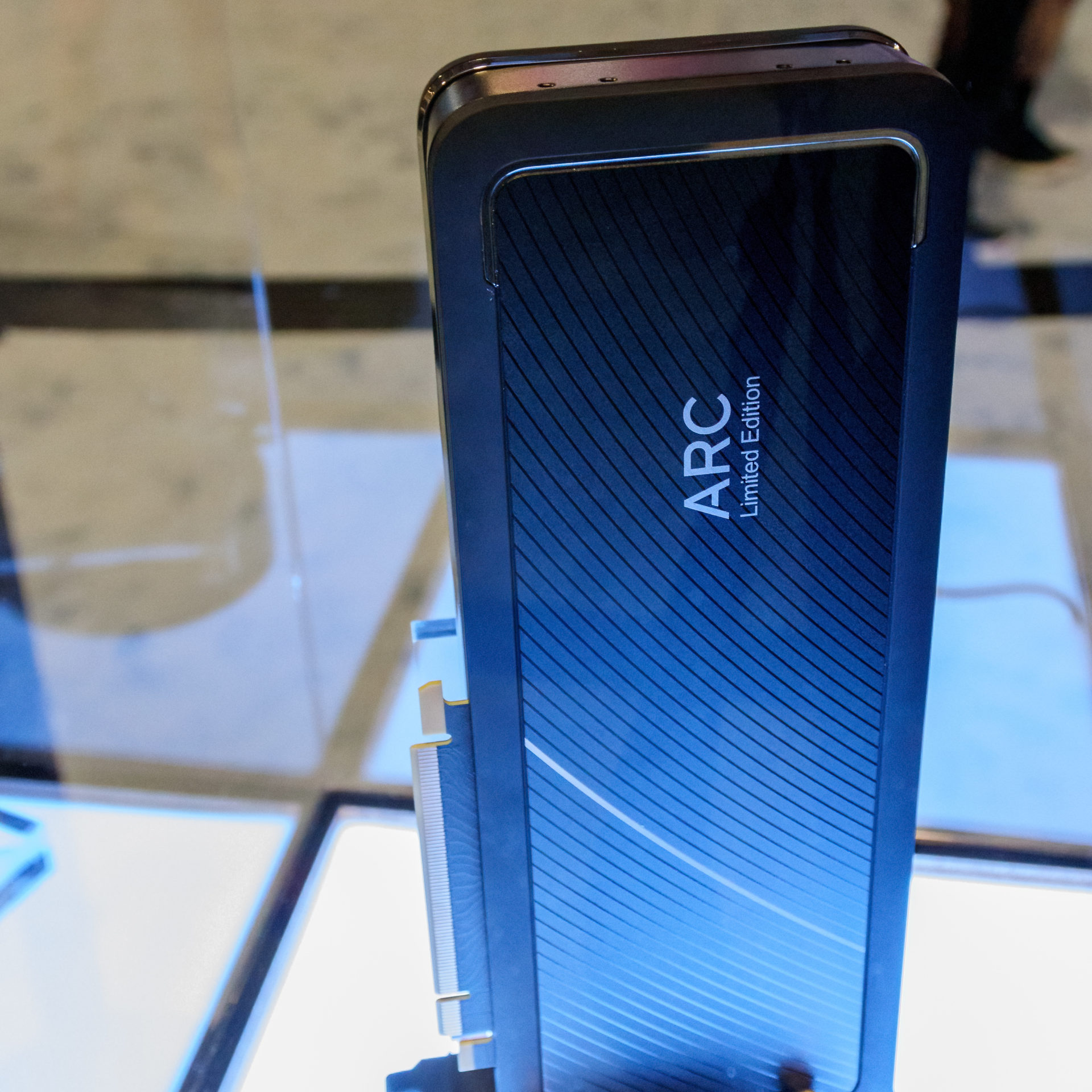 Intel Shows Off Secretive ARC Discrete GPU Hardware at DreamHack Dallas ...