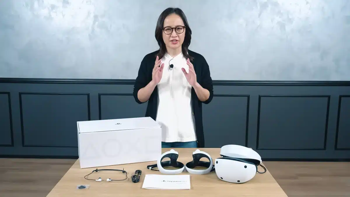 Official PS VR2 Unboxing Video Demonstrates Design Features, Improved ...